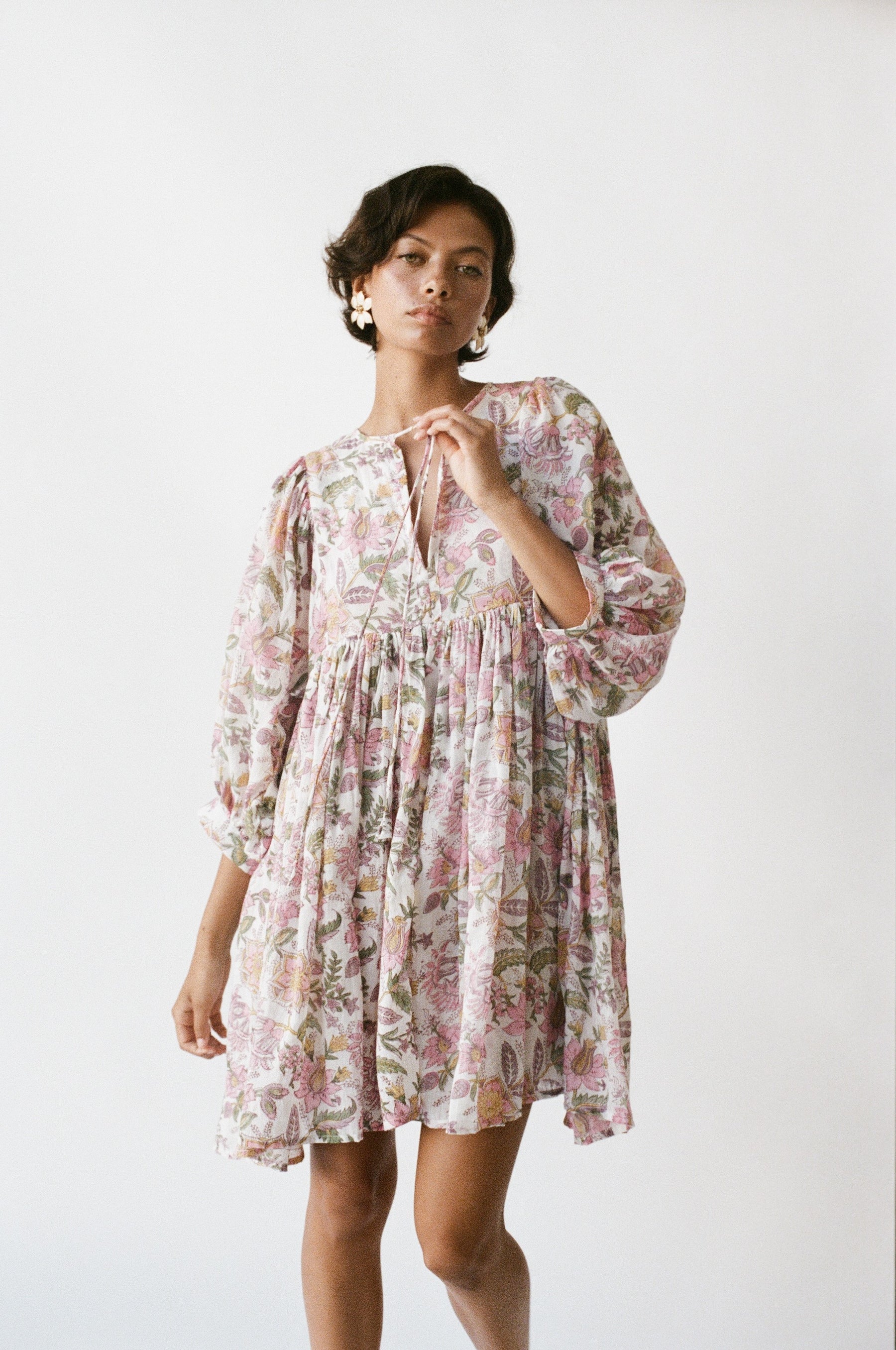 Kyra Mini Dress ~ Fuchsia Bloom – Daughters of India